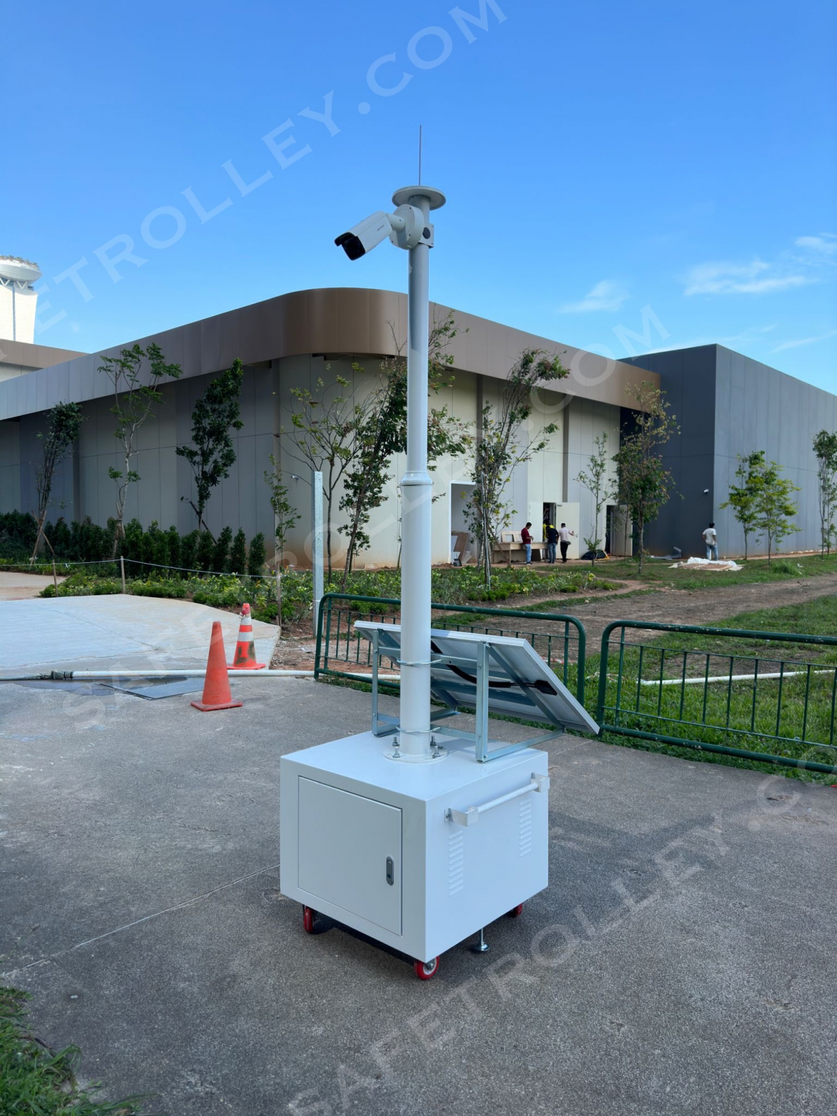 Solar Powered CCTV Solution - SafeTrolley