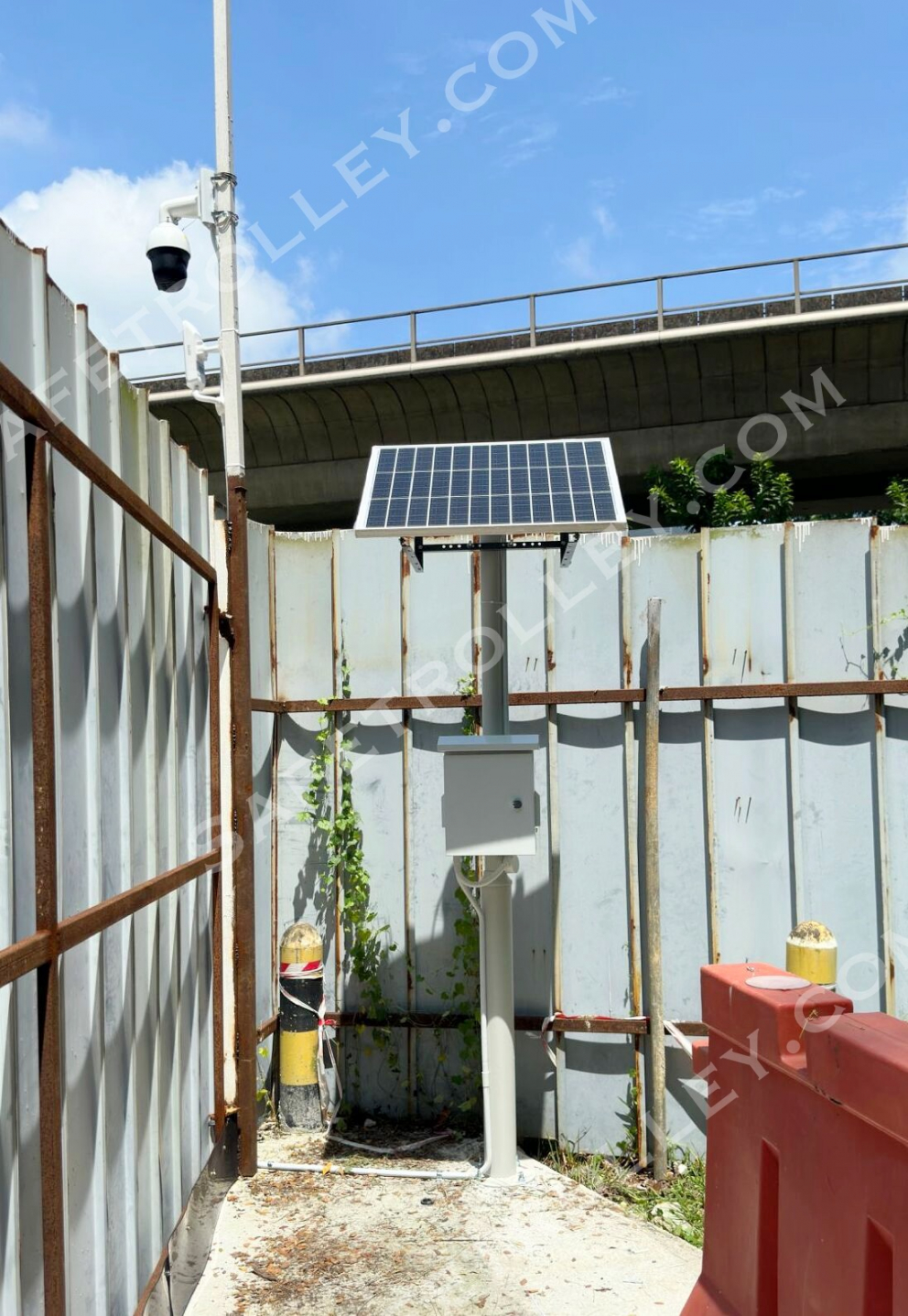 Solar Powered CCTV Solution - SafeTrolley