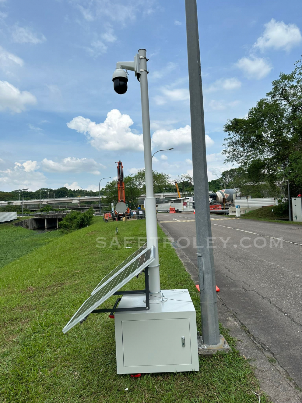 Solar Powered CCTV Solution - SafeTrolley