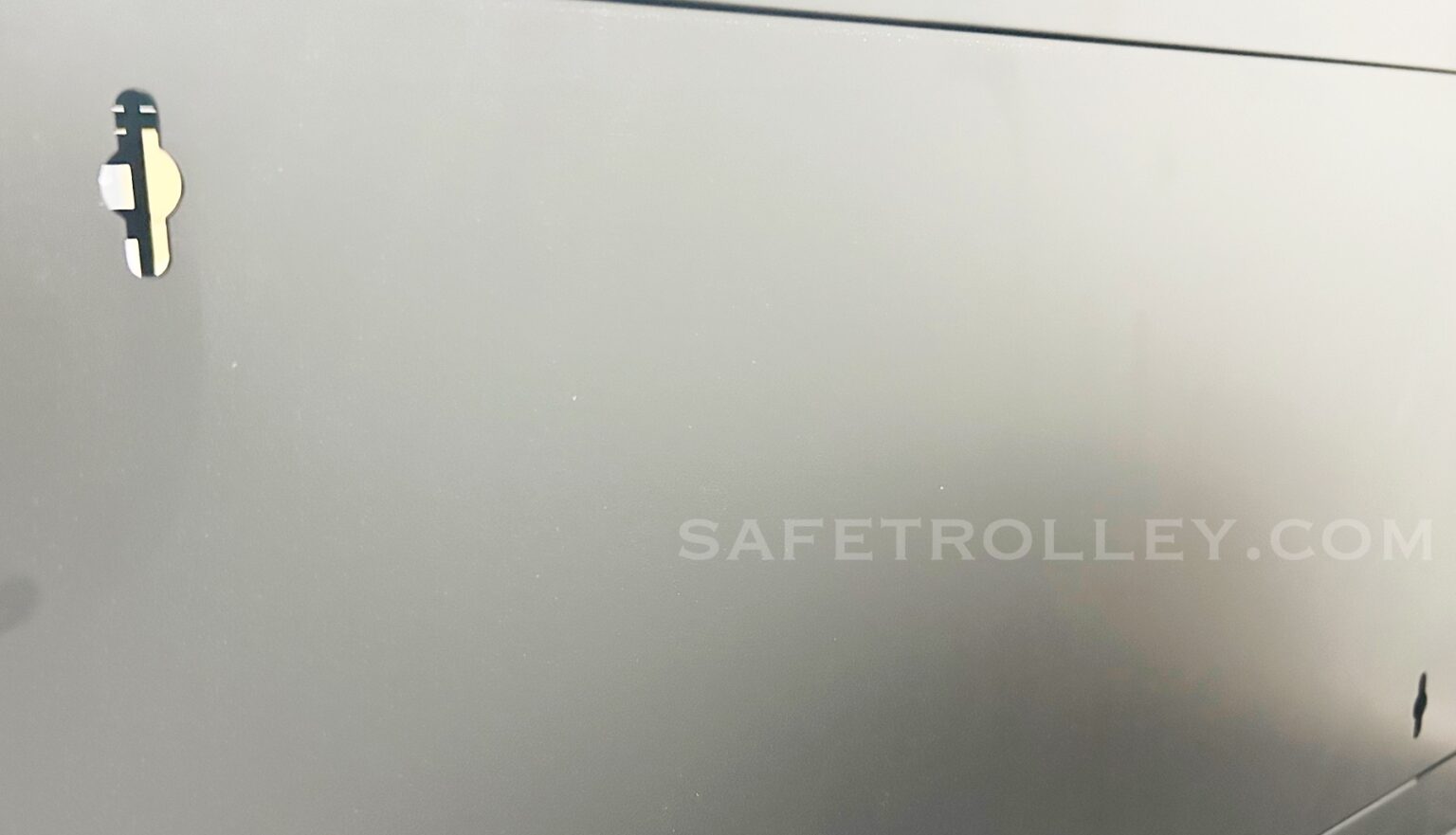 6U Wall Mount Server Rack W6406G Glass Door - SafeTrolley